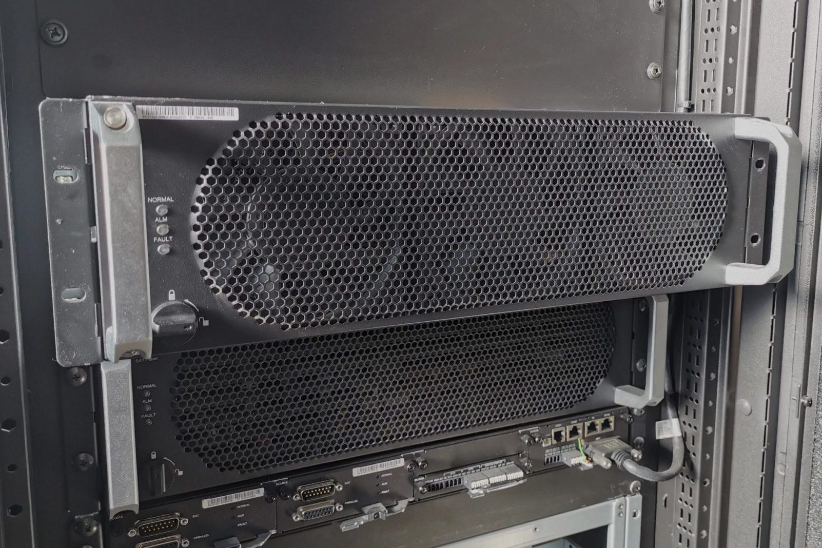 Darum sollten Sie für Ihr Rechenzentrum modulare USV-Systeme wählen ...